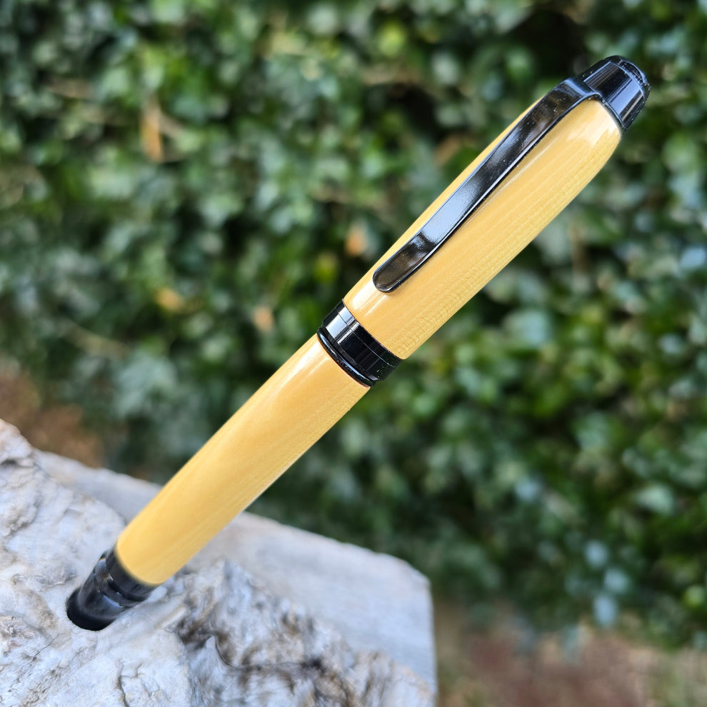 Huon Pine Cuban Twist Style Pen with Black Trim – Parko's Pens